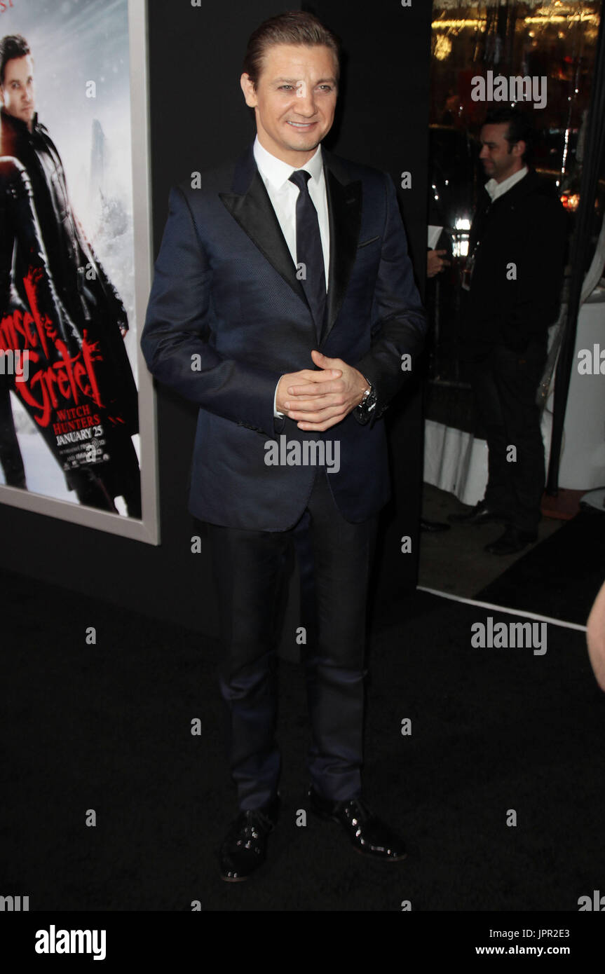 Jeremy Renner at the "Hansel and Gretel Witch Hunters" Los Angeles ...
