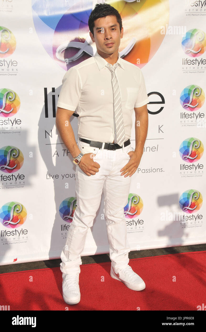 TFC's BALITANG AMERICA correspondent Steve Angeles at ABS-CBN's ...