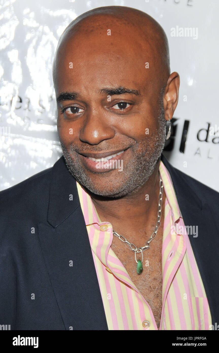 MJ Backup Singer Dorian Holley at the 2013 Dancers Alliance The ...