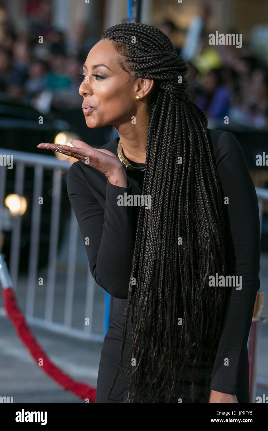 Keri Hilson attends the premiere of Universal Pictures' 'Riddick' at ...