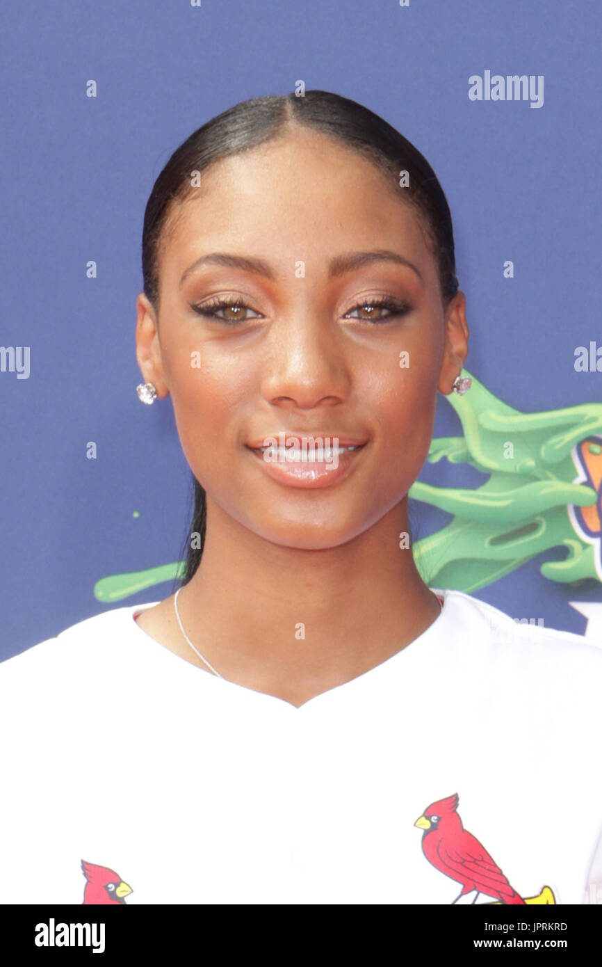 Mo'ne Davis at the Nick Kids Choice Sports Awards Red Carpet Arrivals ...