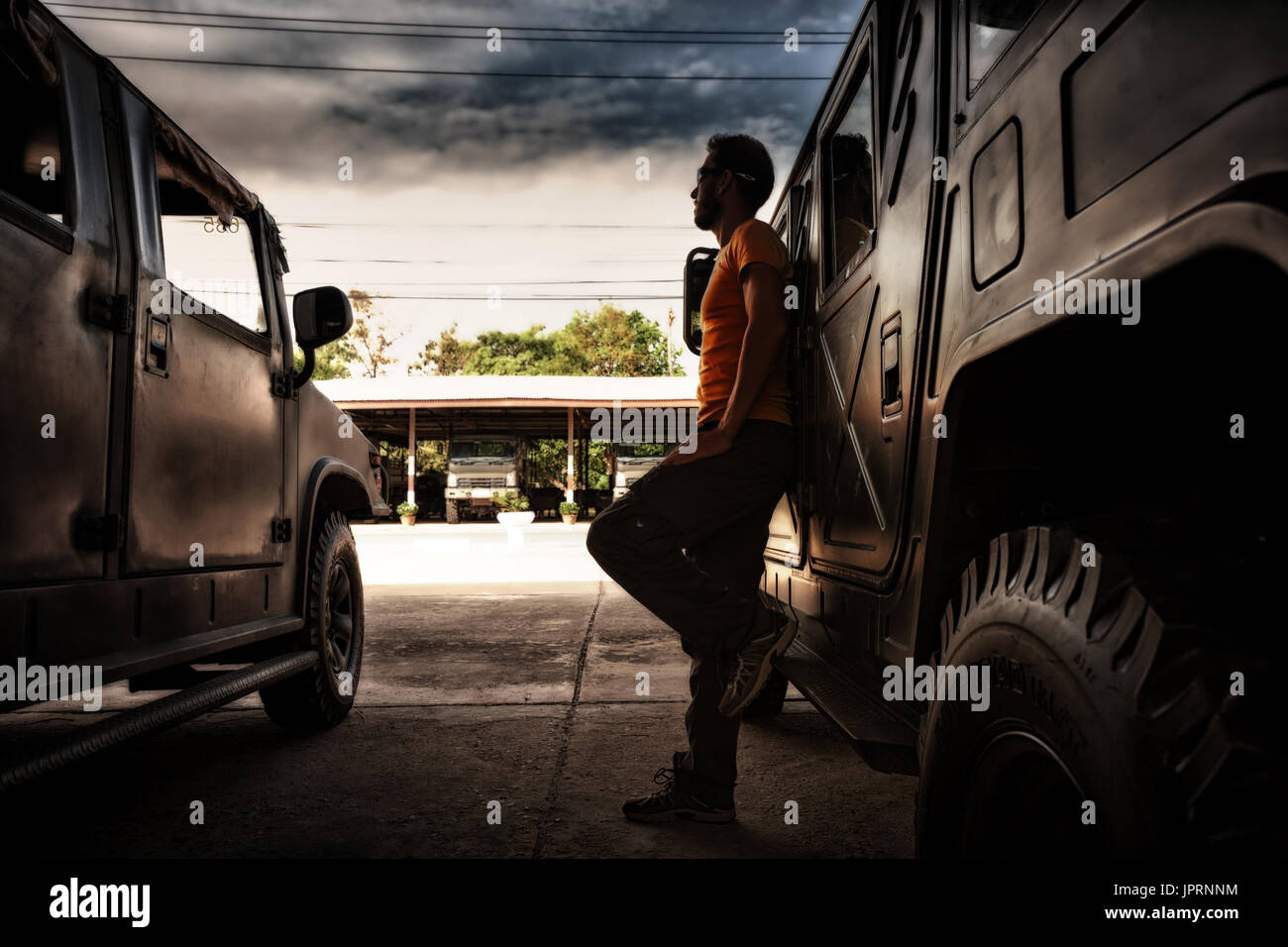 People humvee military hi-res stock photography and images - Alamy