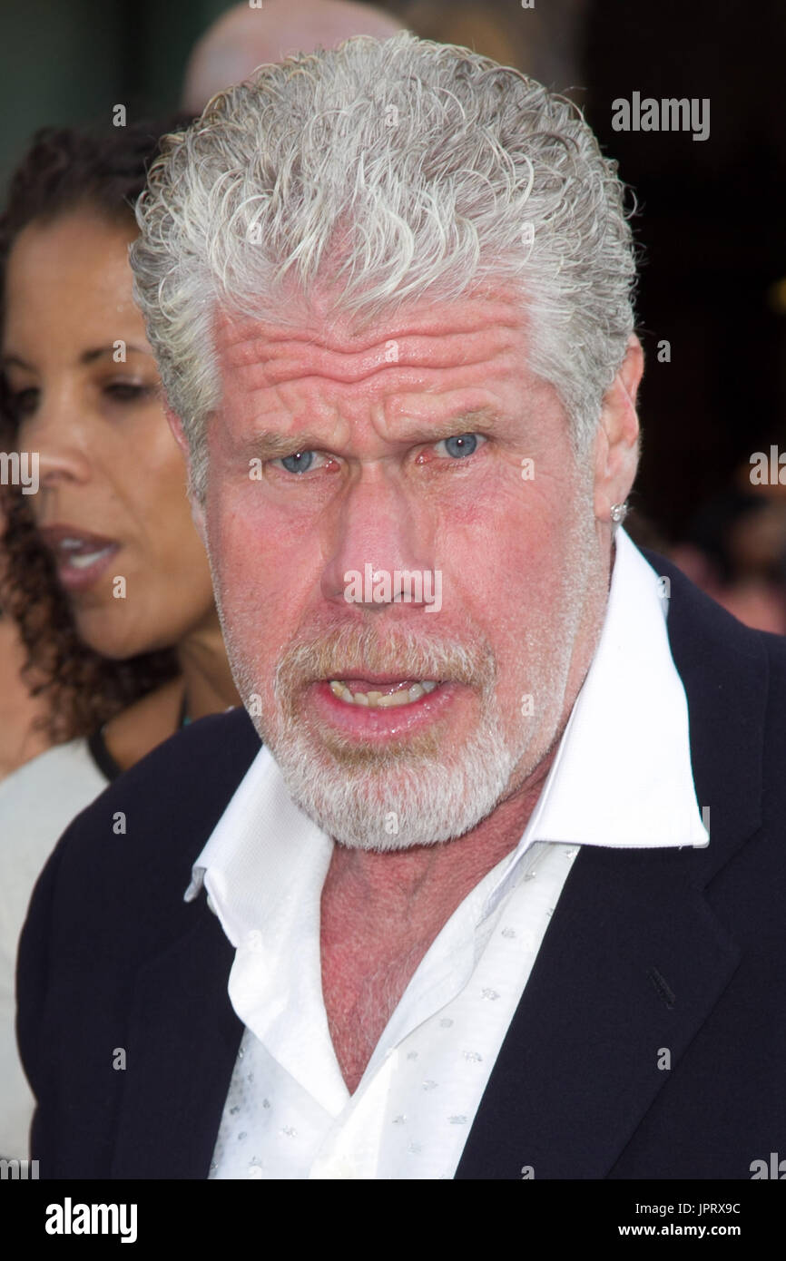 Ron Perlman arrives at the premiere of Warner Bros. Pictures' and ...