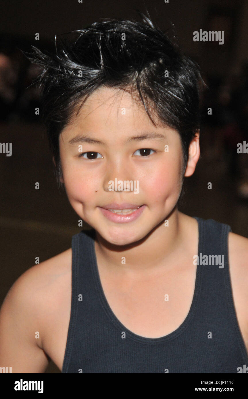 Dancer/Choreographer Sean Lew from the YouTube video "Applause -- Lady ...