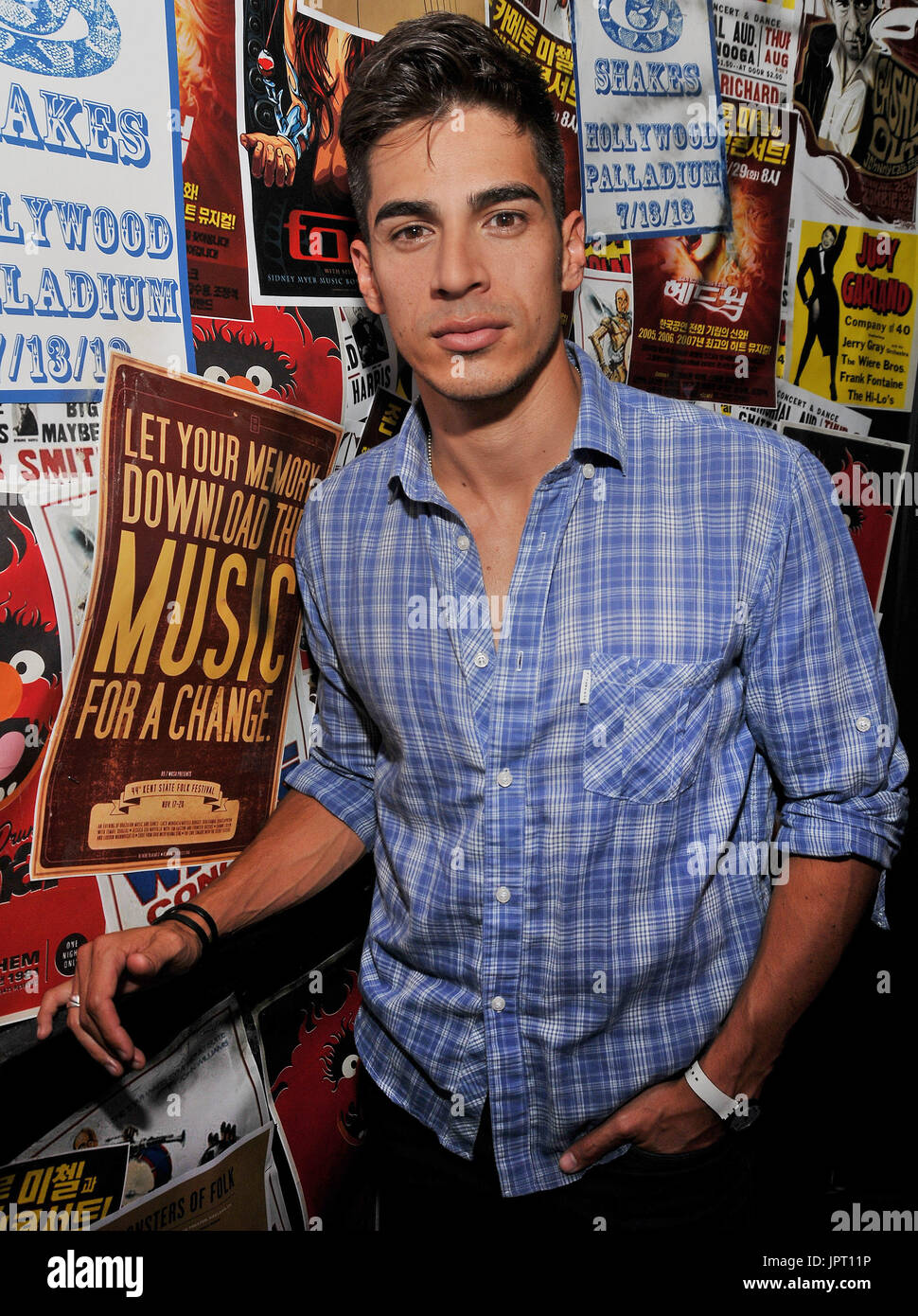 FilAm Actor Michael Galante at the Theater Unleashed "TRUST" Photo Op ...