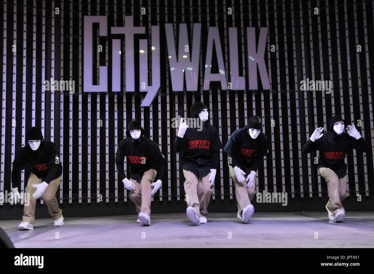 Jabbawockeez - Rainen Paguio, Kevin Brewer, Joe Larot, Phil Tayag ...