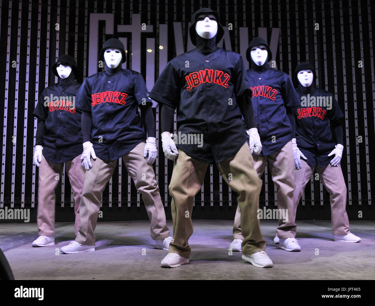 Jabbawockeez - Rainen Paguio, Kevin Brewer, Joe Larot, Phil Tayag ...