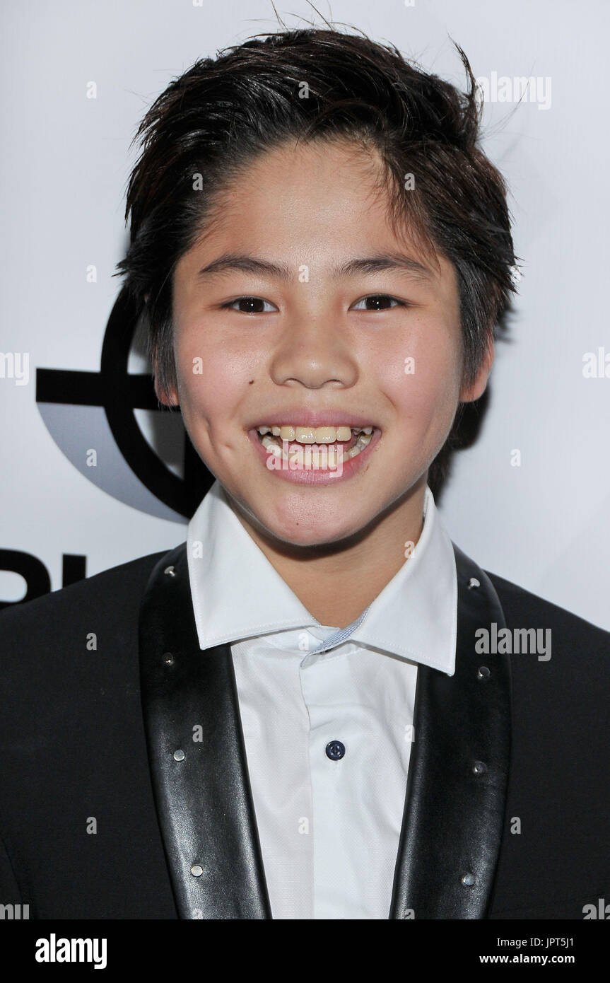 Dancer Sean Lew at the PhlexTravaganza The Xperience 10 Year ...