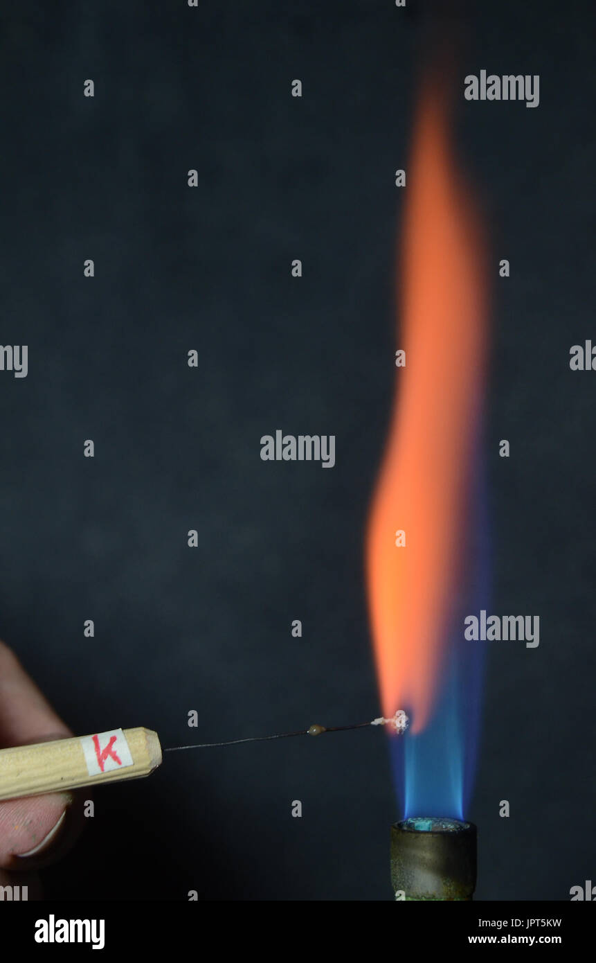 Bunsen burner flame hi-res stock photography and images - Alamy