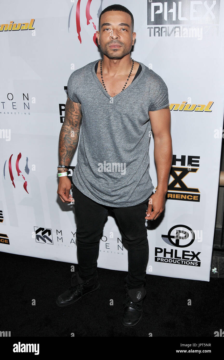 Giovanni Watson at the PhlexTravaganza The Xperience 10 Year ...