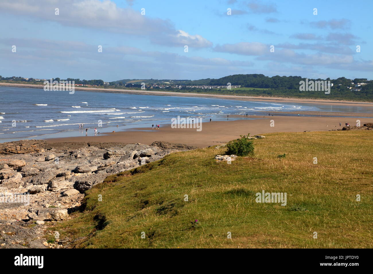 Ogmore village location hi-res stock photography and images - Alamy