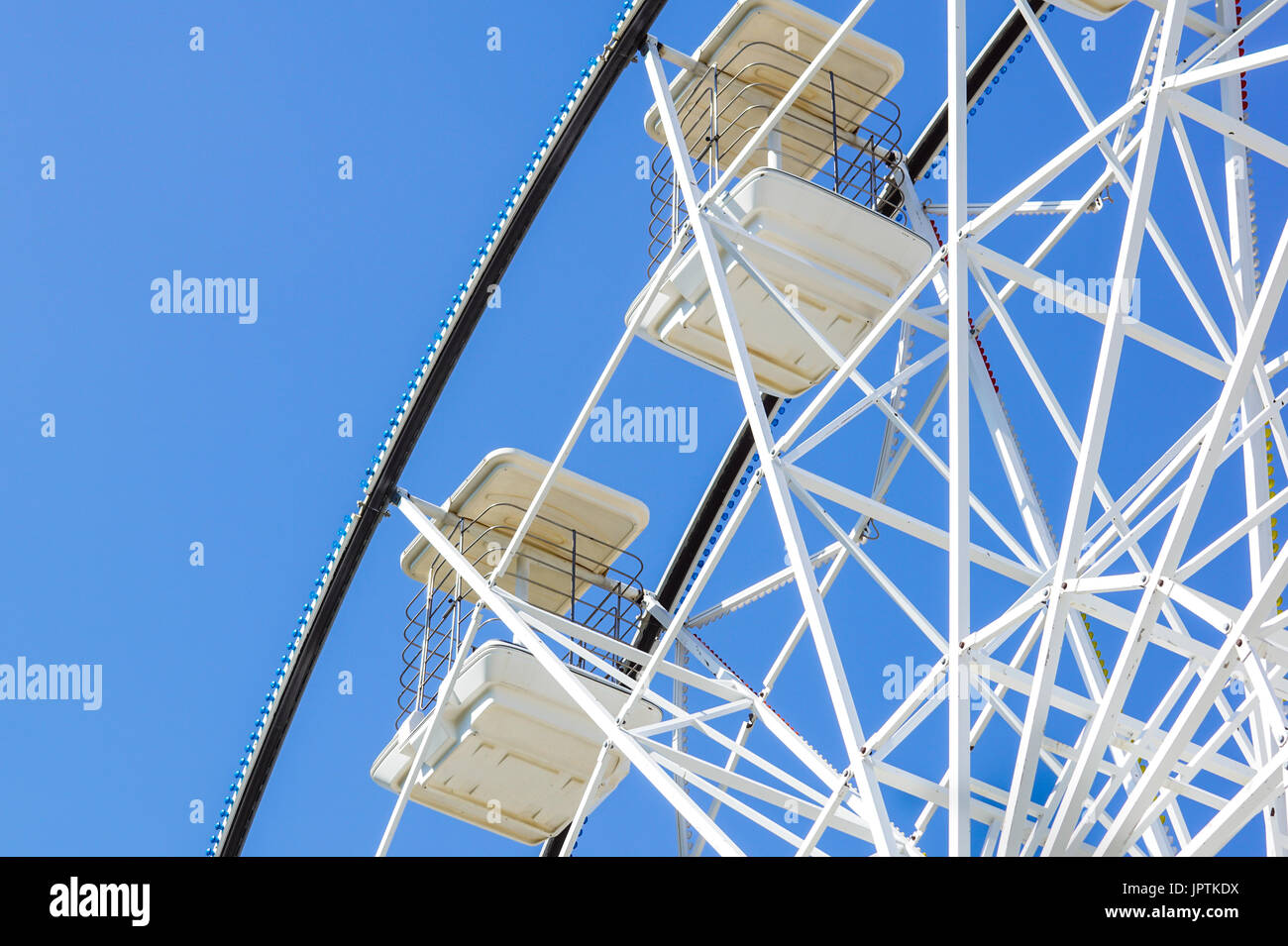 Ferris wheel rotating hi-res stock photography and images - Alamy