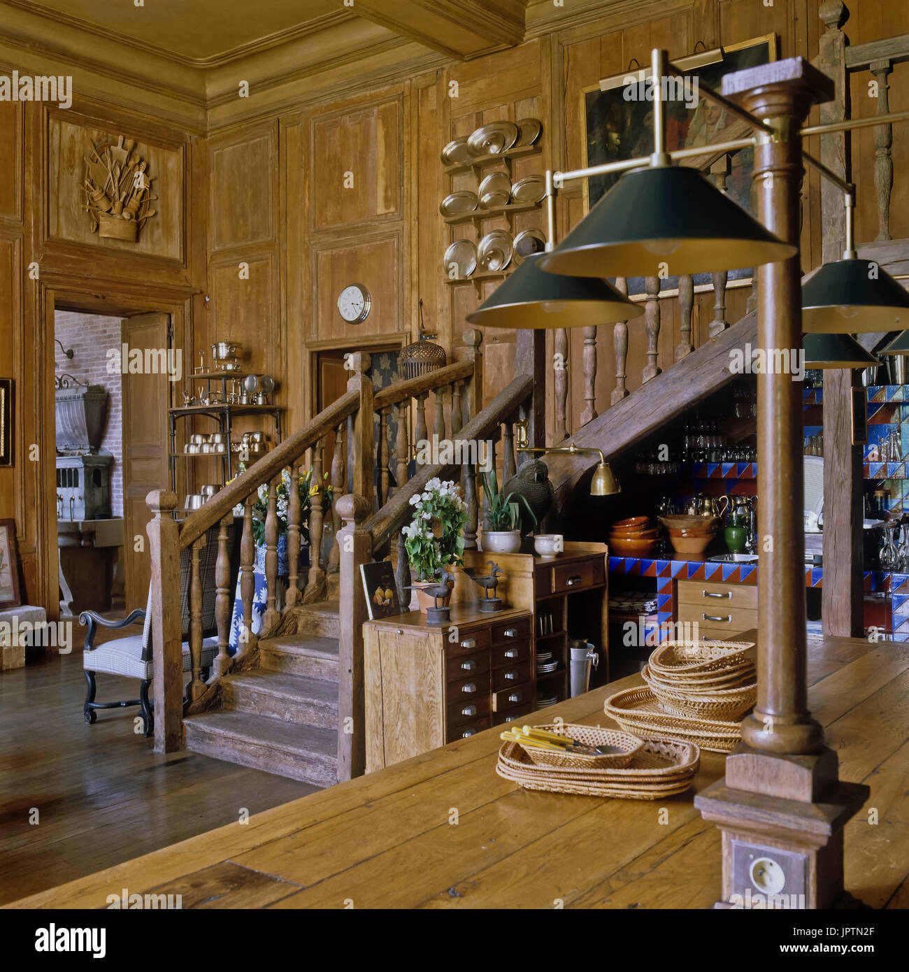 Rustic style room with wood panelling Stock Photo - Alamy