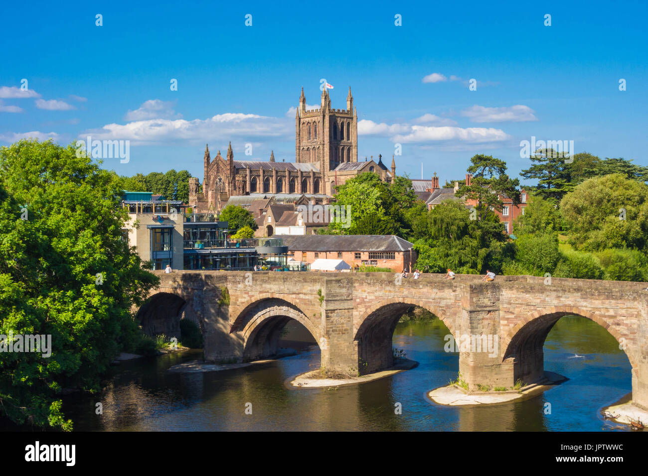 Cathedral water table hi-res stock photography and images - Alamy