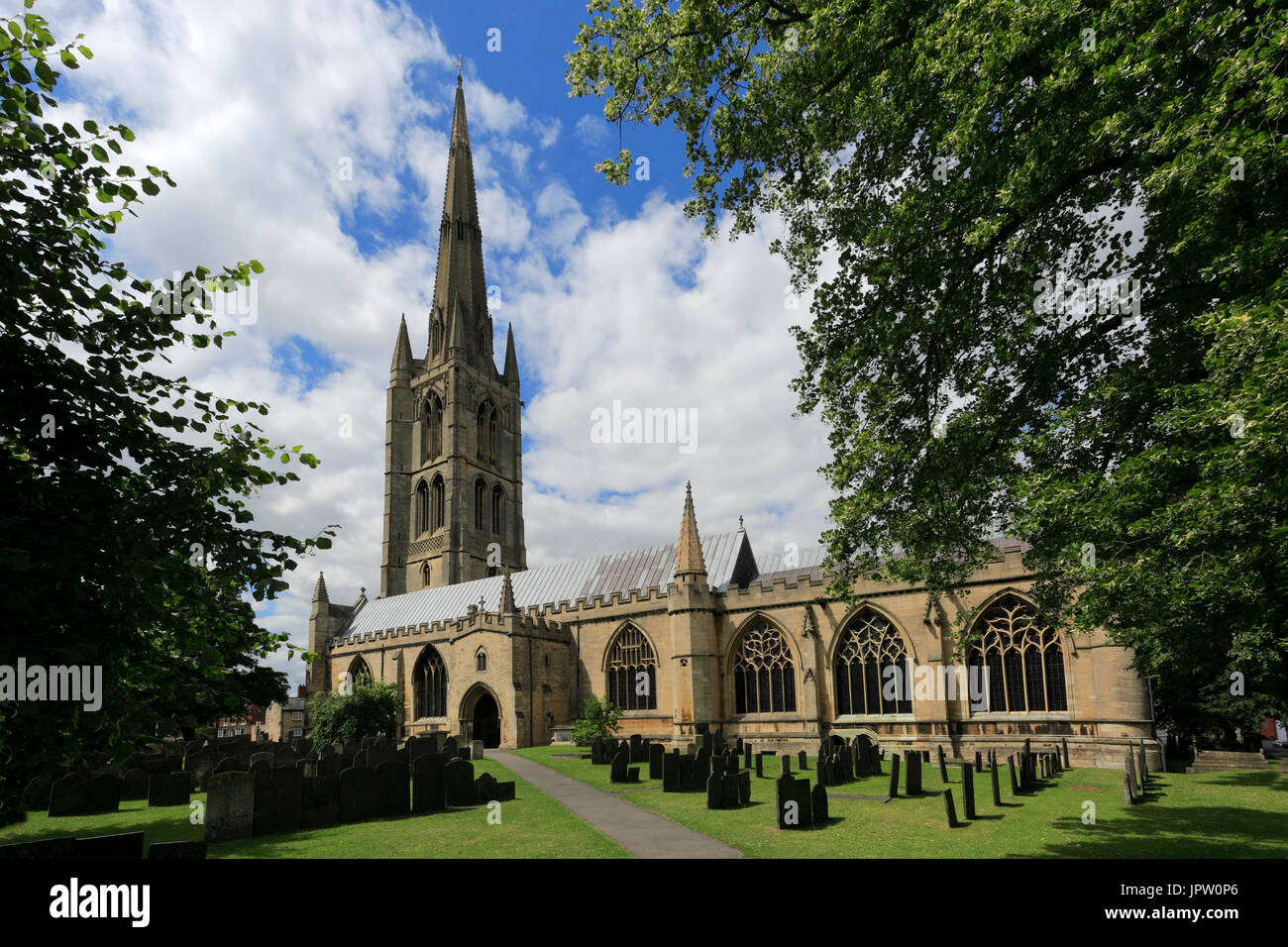 Summer, St Wulframs parish church, Grantham town, Lincolnshire, England ...