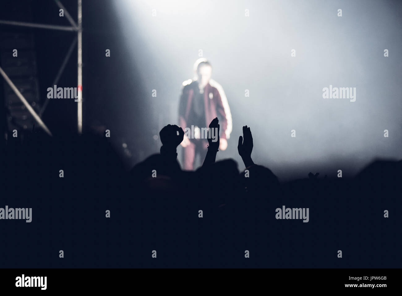 Rap concert crowd stage hi-res stock photography and images - Alamy