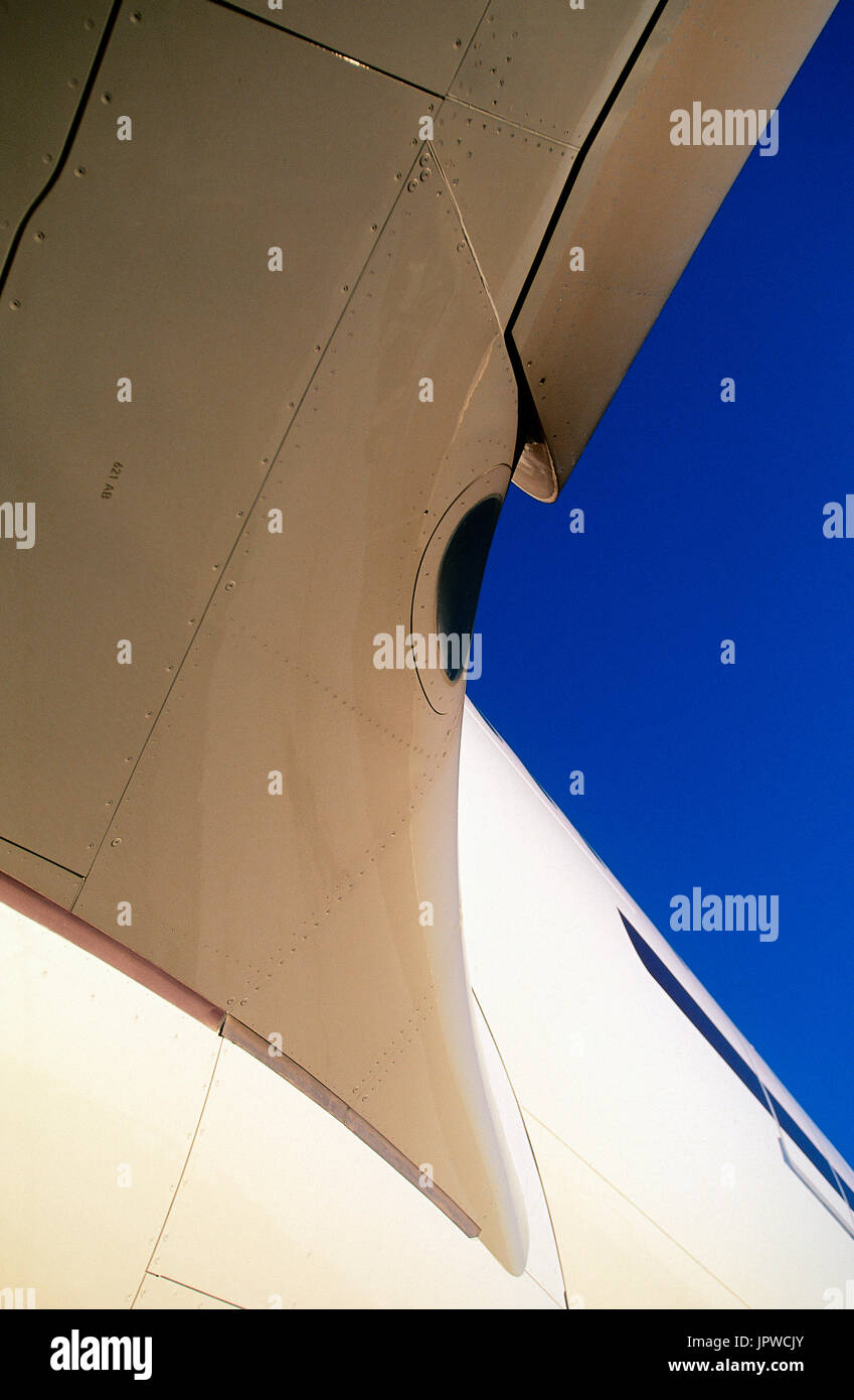 Gulf Air Airbus A330-200 wing and fuselage filet Stock Photo - Alamy