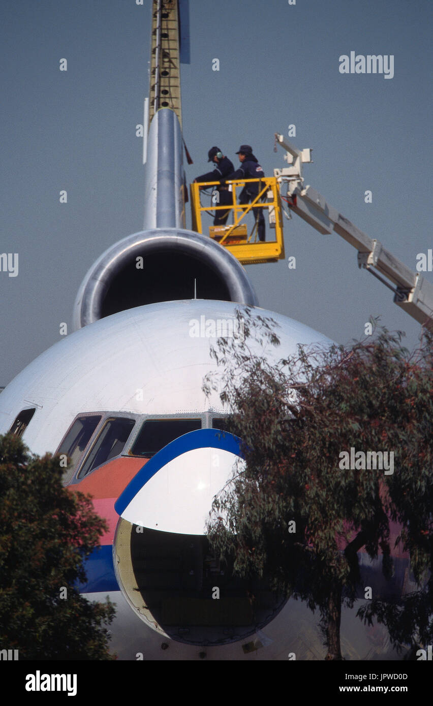 Tail engine dc 10 aircraft hi-res stock photography and images - Alamy
