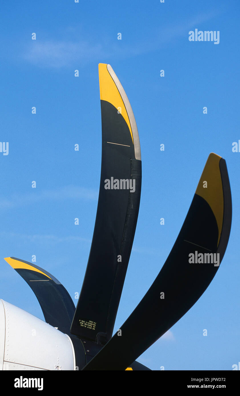 black propeller blades with yellow tips on Iberia Regional Air Nostrum ...