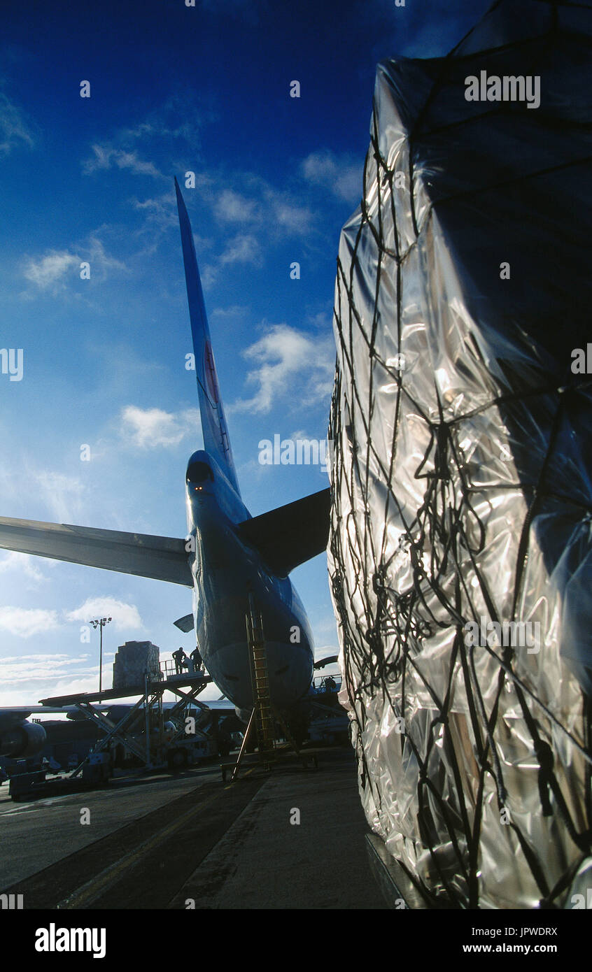 Boeing b747 basel hi-res stock photography and images - Alamy