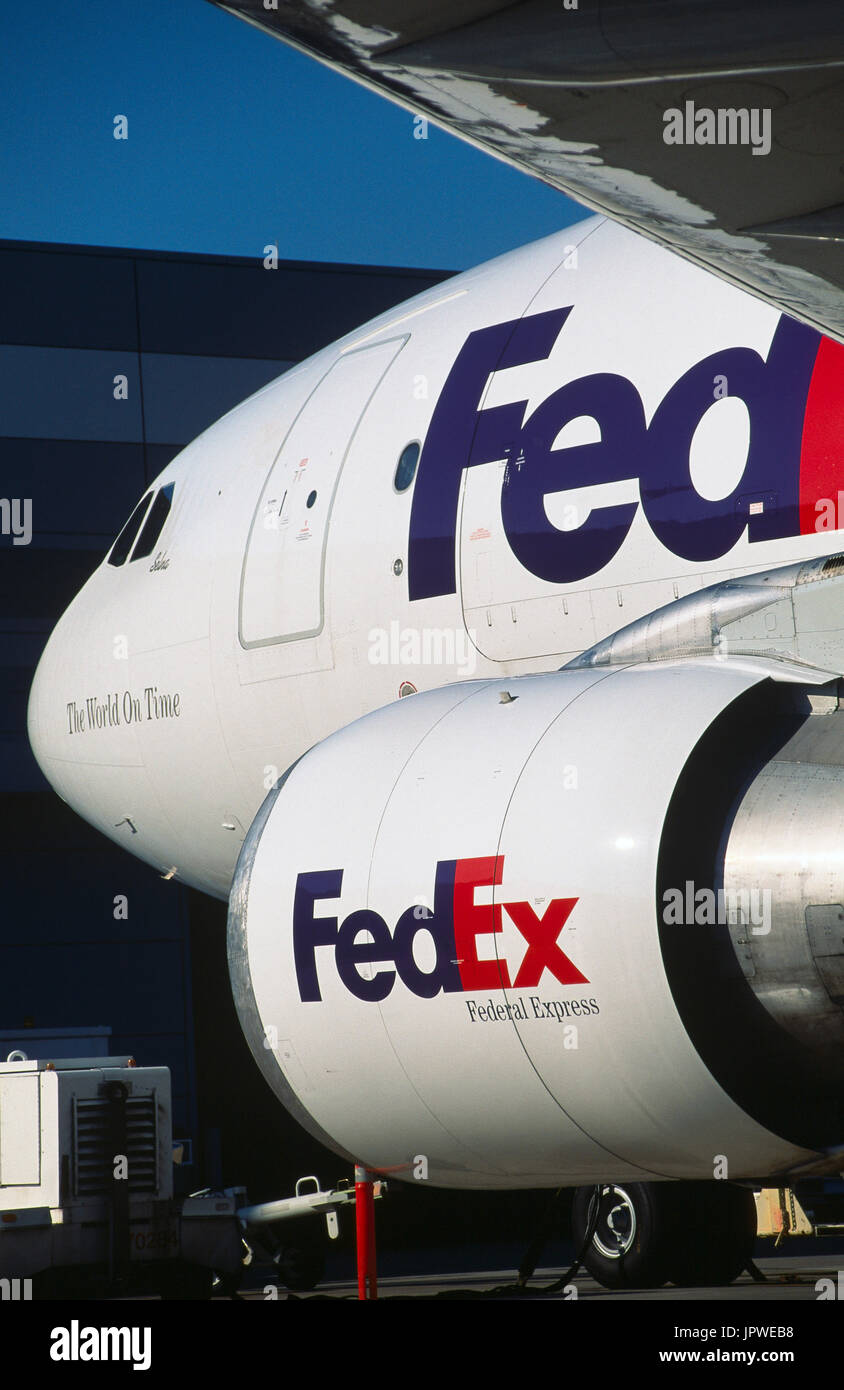 Fedex airbus a310 air cargo hi-res stock photography and images - Alamy