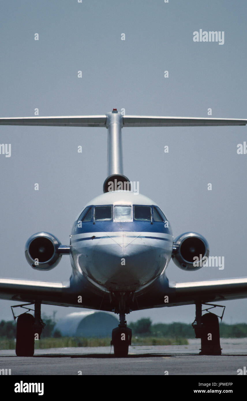 Yakovlev yak 40 aircraft hi-res stock photography and images - Alamy