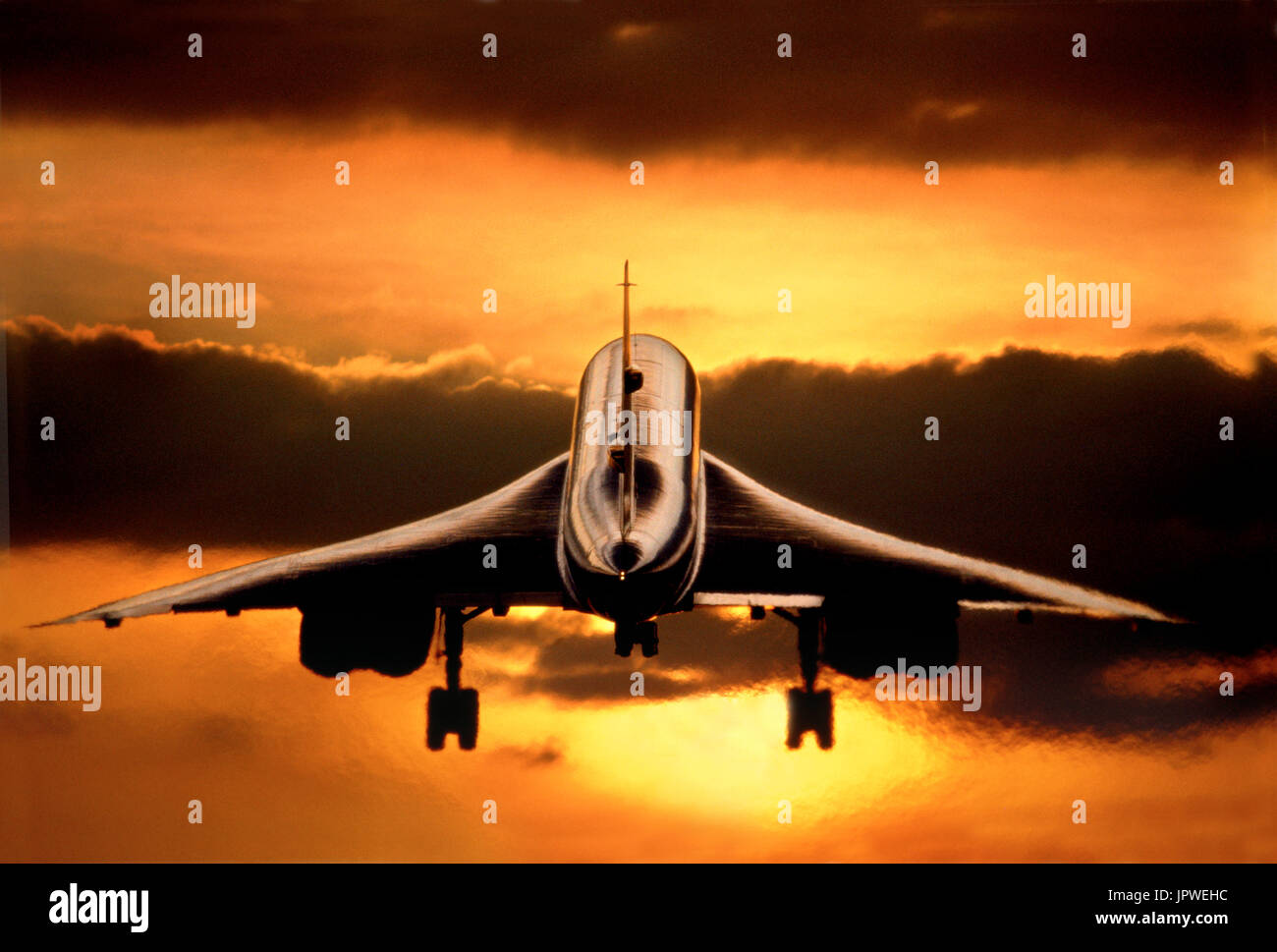 British Airways Aerospatiale BAC Concorde on final-approach at sunset ...