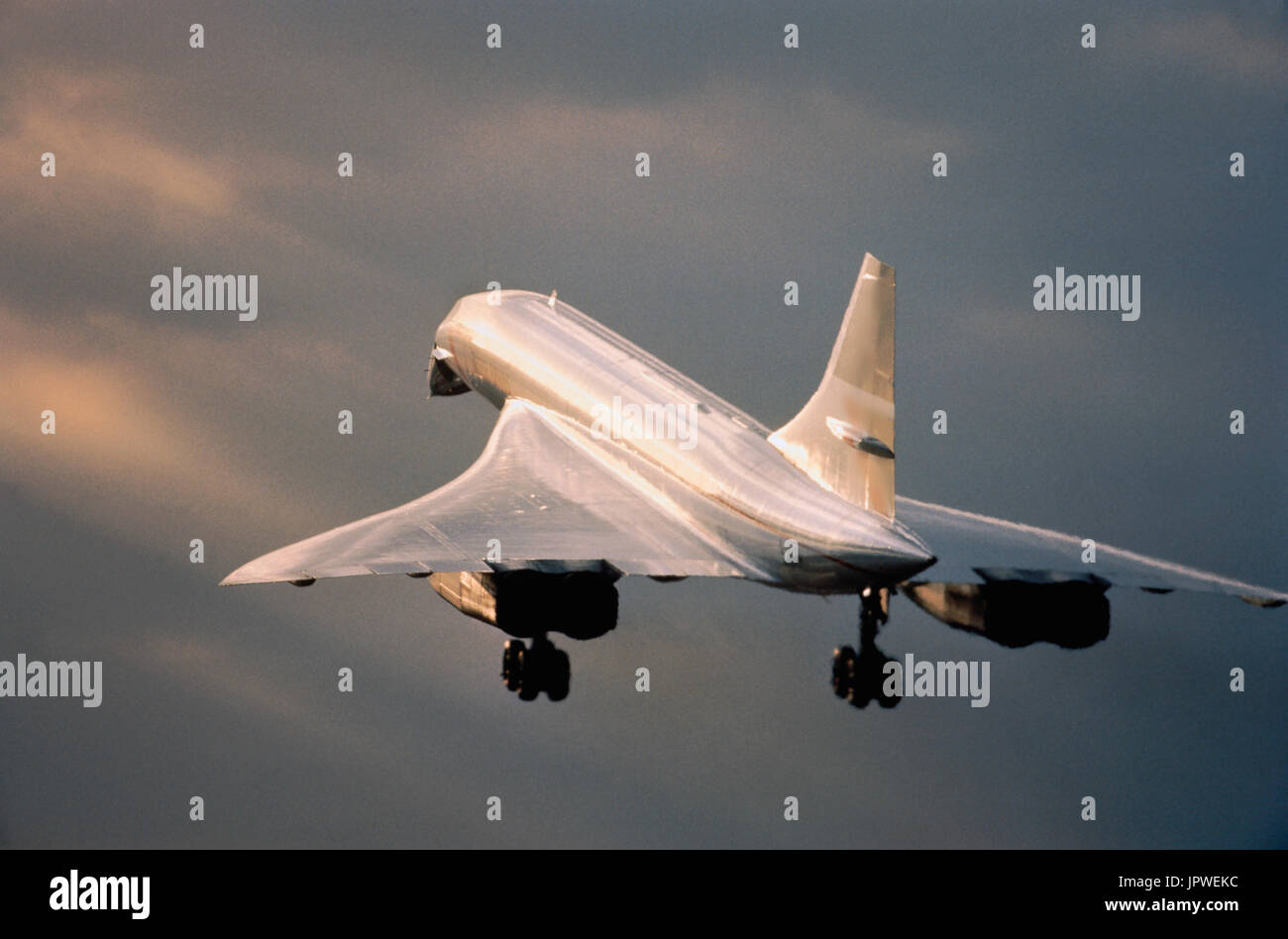 Concorde airplane final hi-res stock photography and images - Alamy