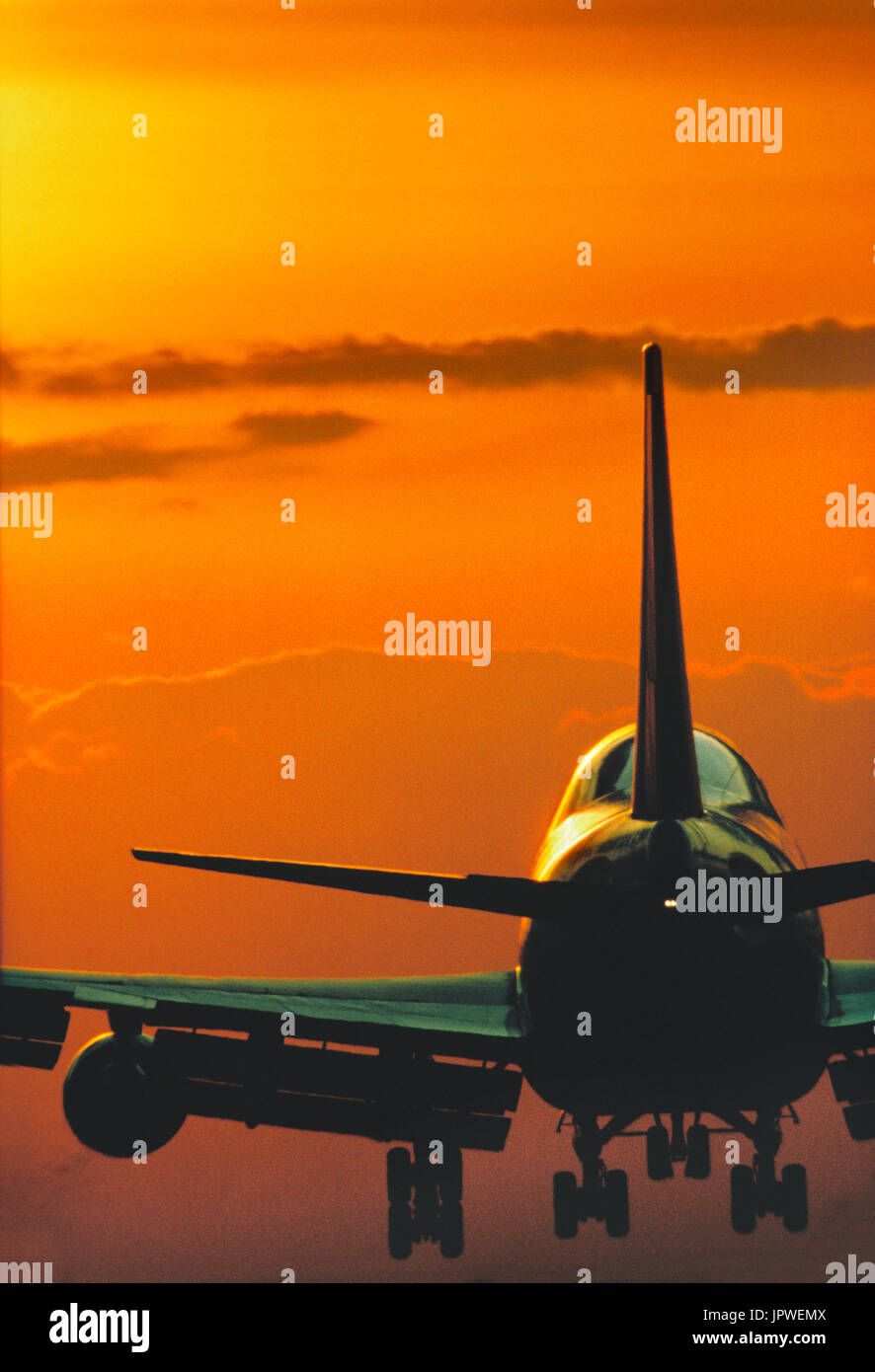 Boeing 747 landing flaps hi-res stock photography and images - Alamy