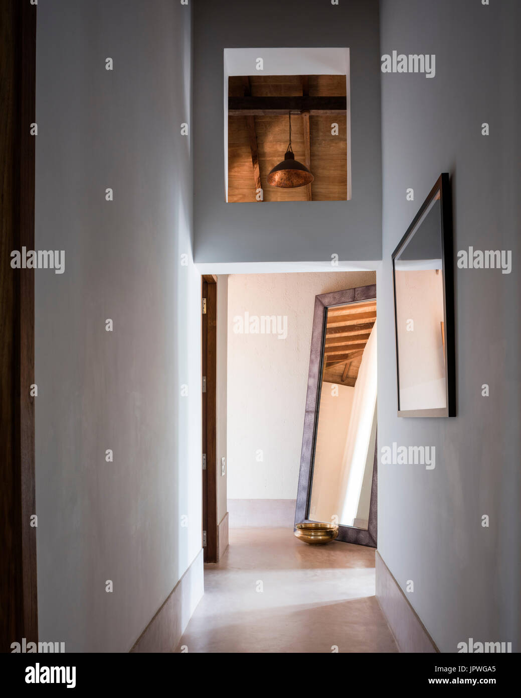 Square hole hi-res stock photography and images - Alamy