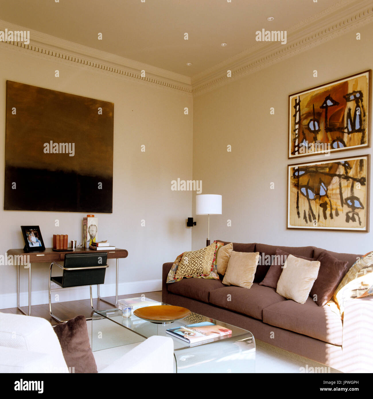 Modern living room Stock Photo - Alamy