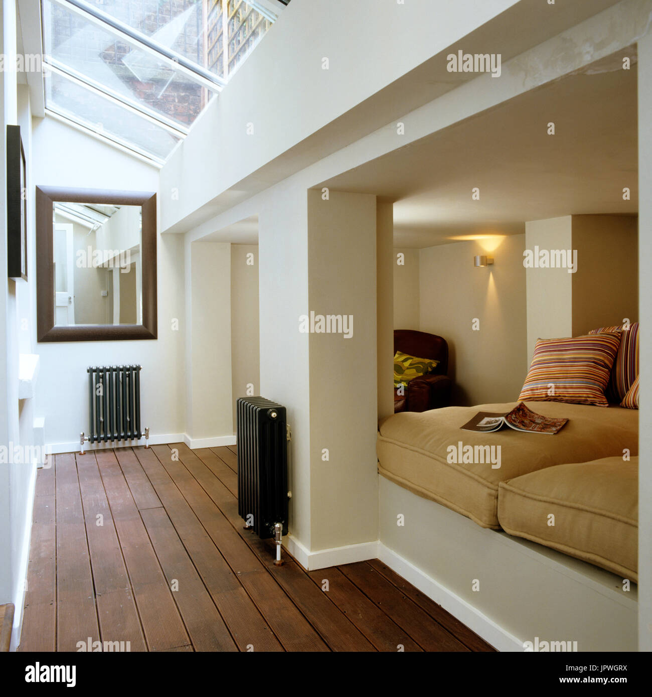 Recessed windows hi-res stock photography and images - Alamy