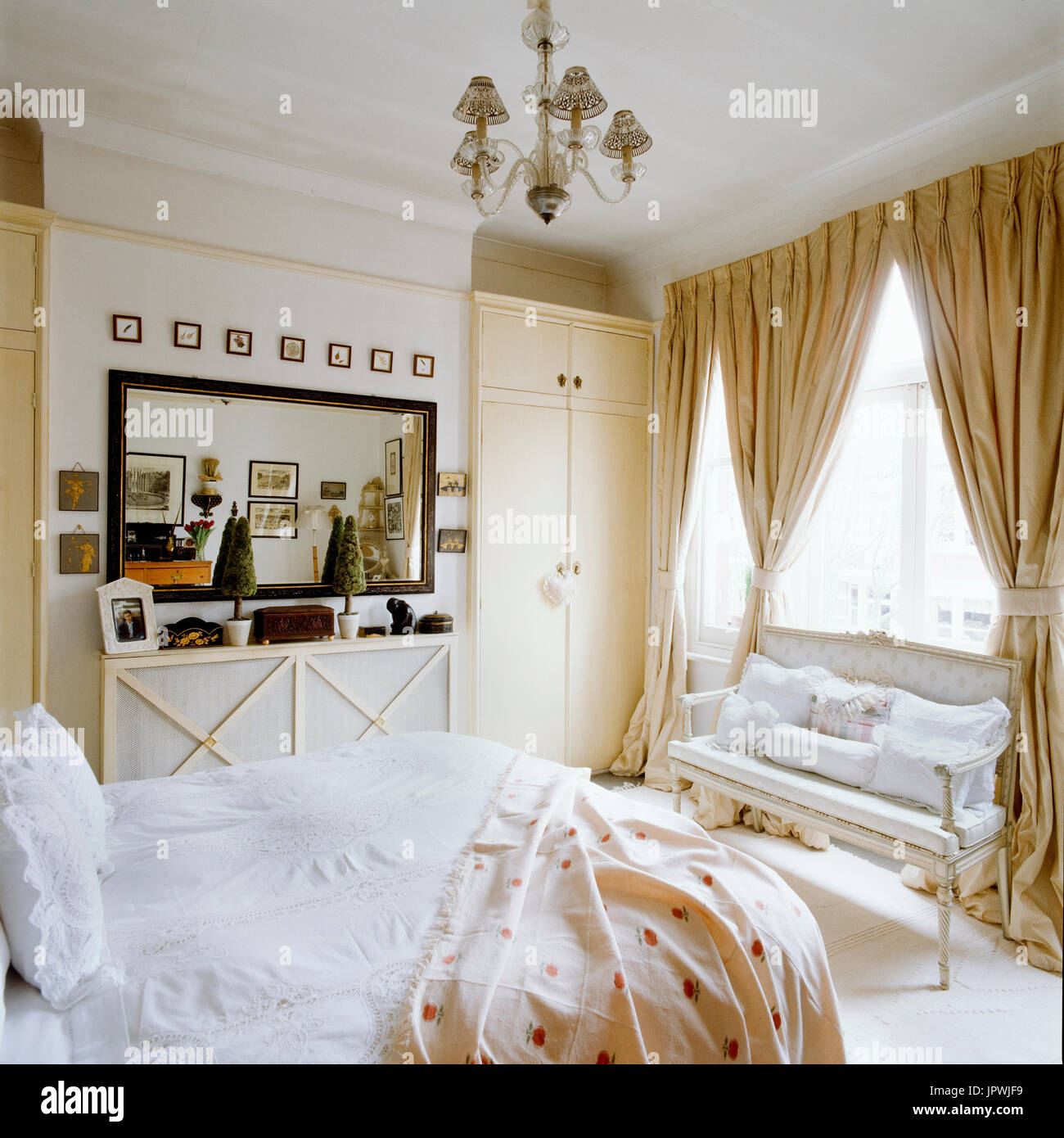 Country style bedroom Stock Photo - Alamy