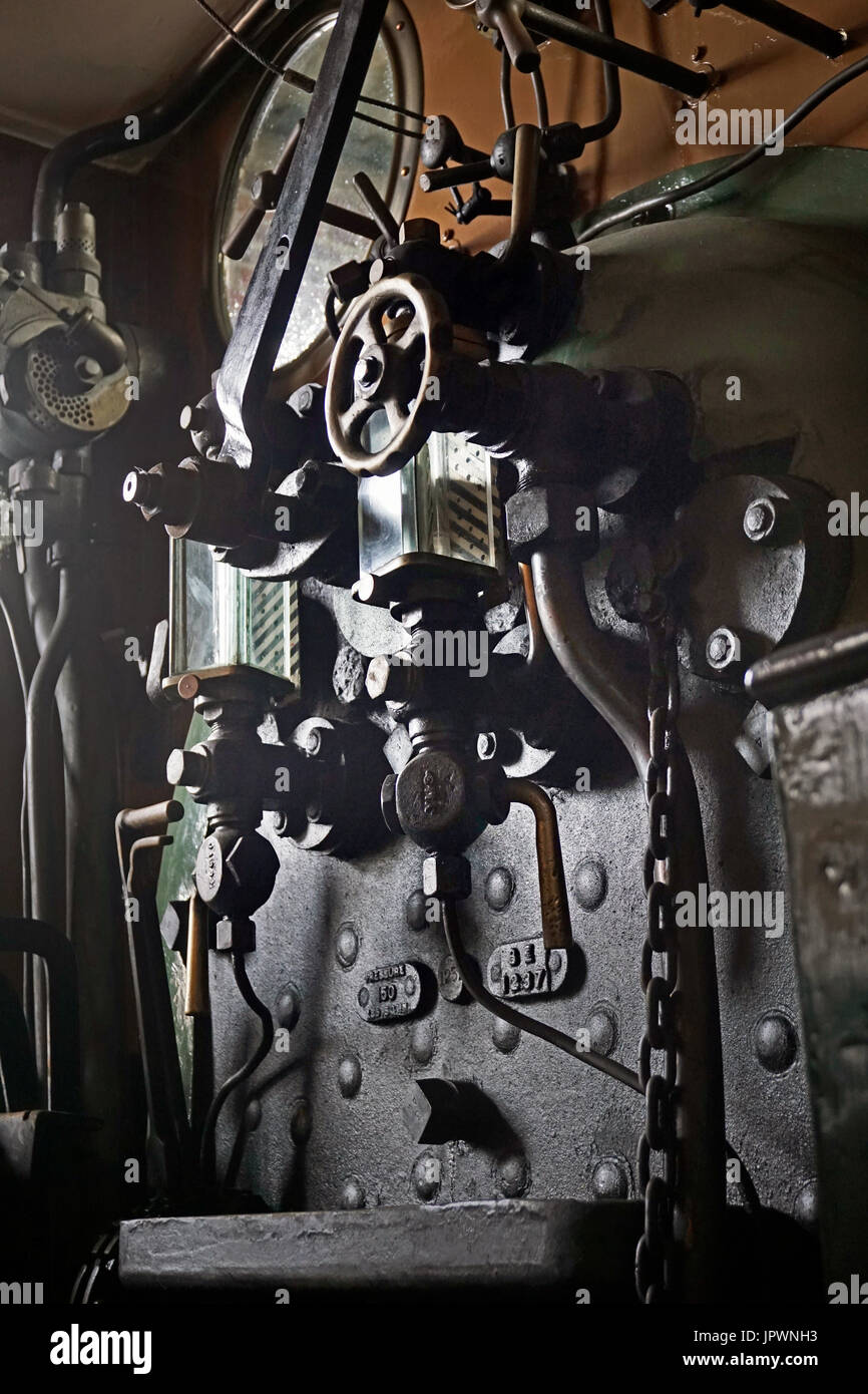 Steam train valves hi-res stock photography and images - Alamy