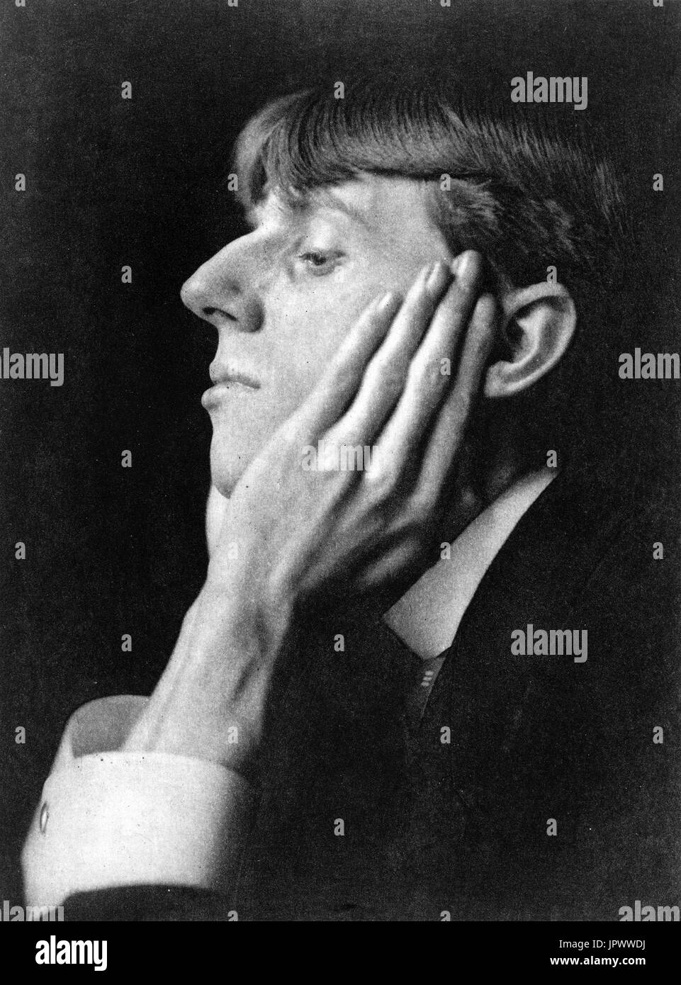 Aubrey beardsley hi-res stock photography and images - Alamy