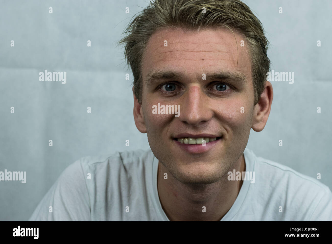 Smile beautiful smile studio hi-res stock photography and images - Alamy