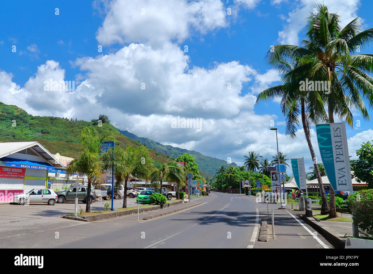 Maharepa village life pearls retail - French Polynesia Stock Photo - Alamy