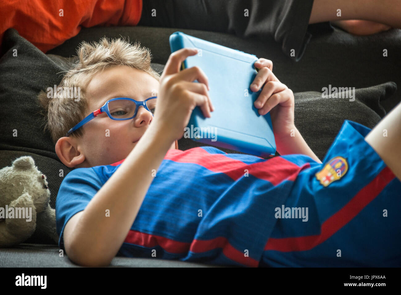 6 years hi-res stock photography and images - Alamy