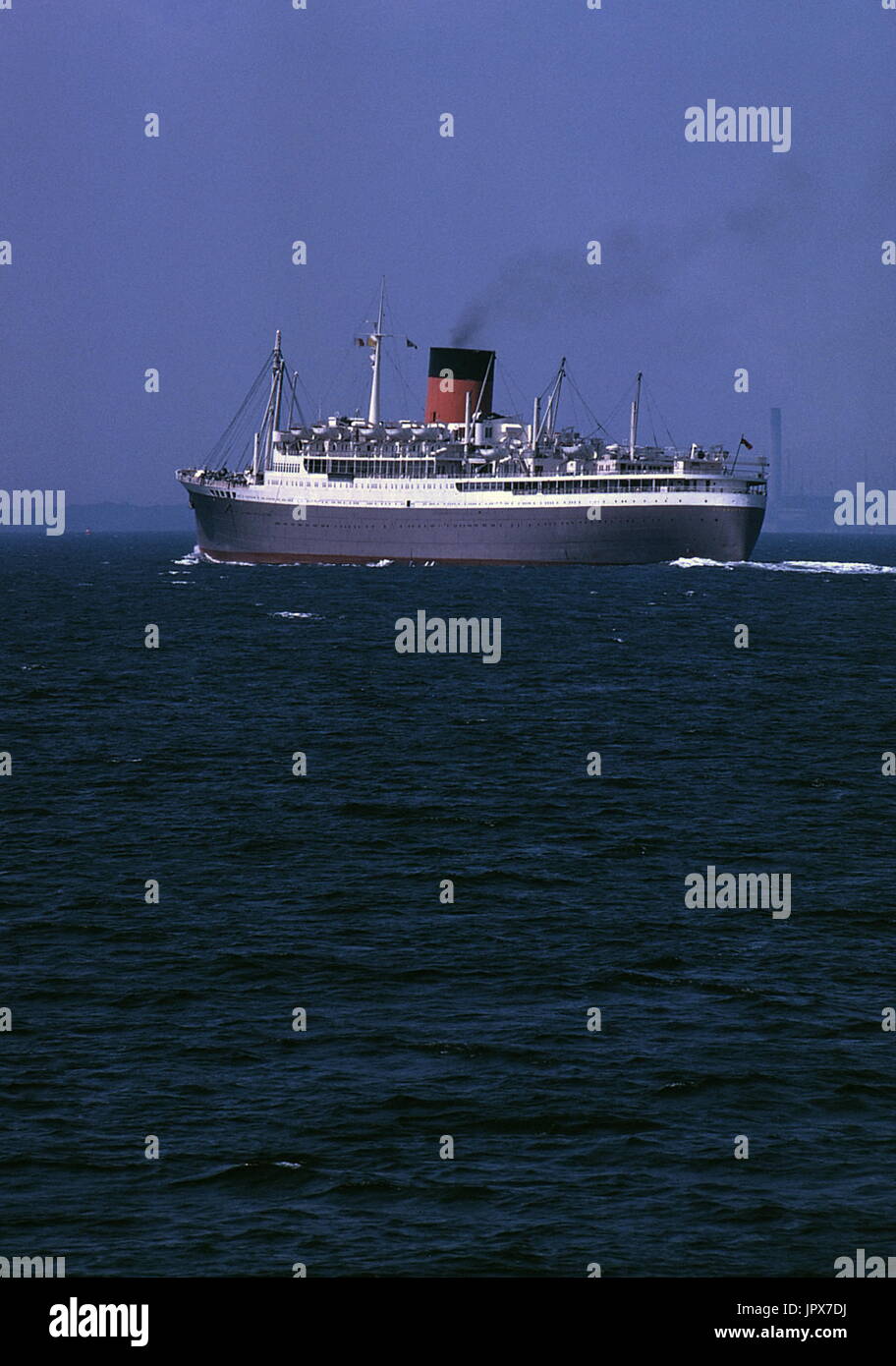 Union castle line ship hi-res stock photography and images - Alamy