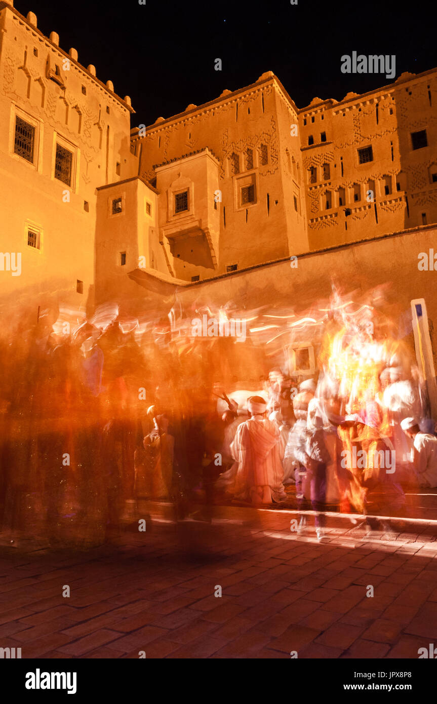 Morocco dance amazigh hi-res stock photography and images - Alamy