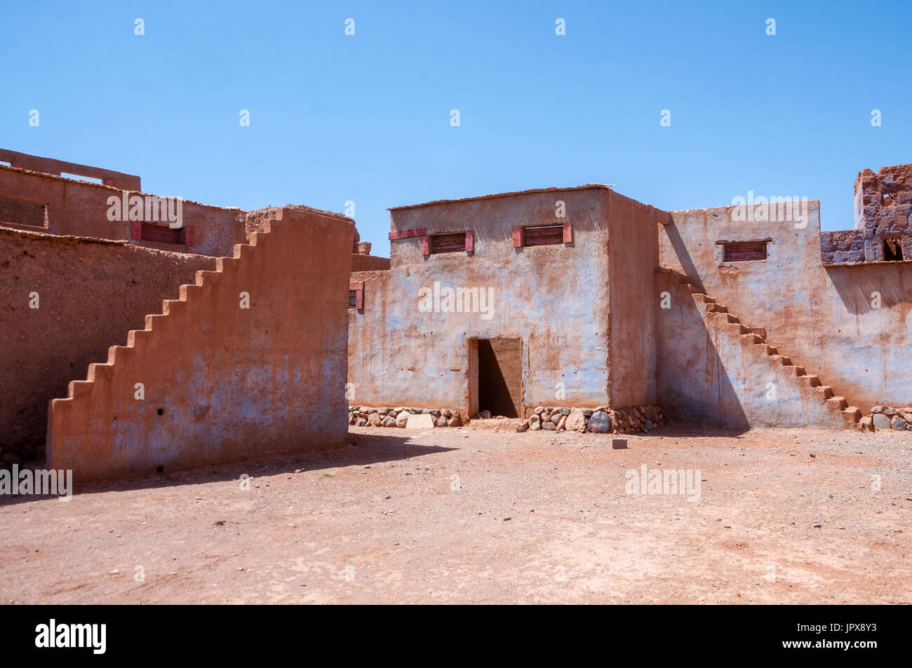 Kasbah building hi-res stock photography and images - Alamy