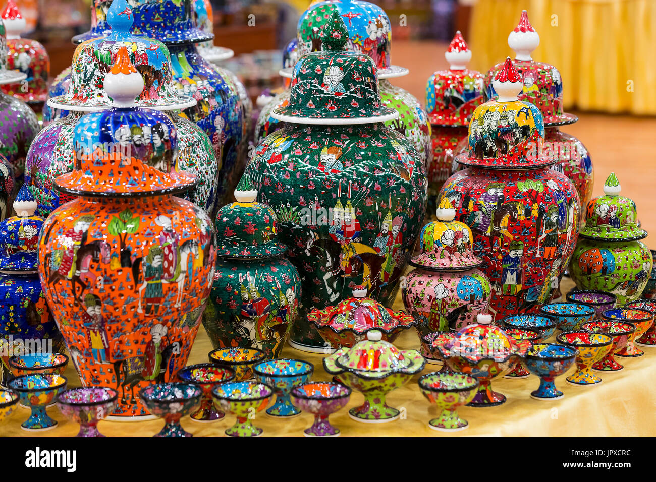 Traditional Turkish painted ceramics on the market Stock Photo - Alamy