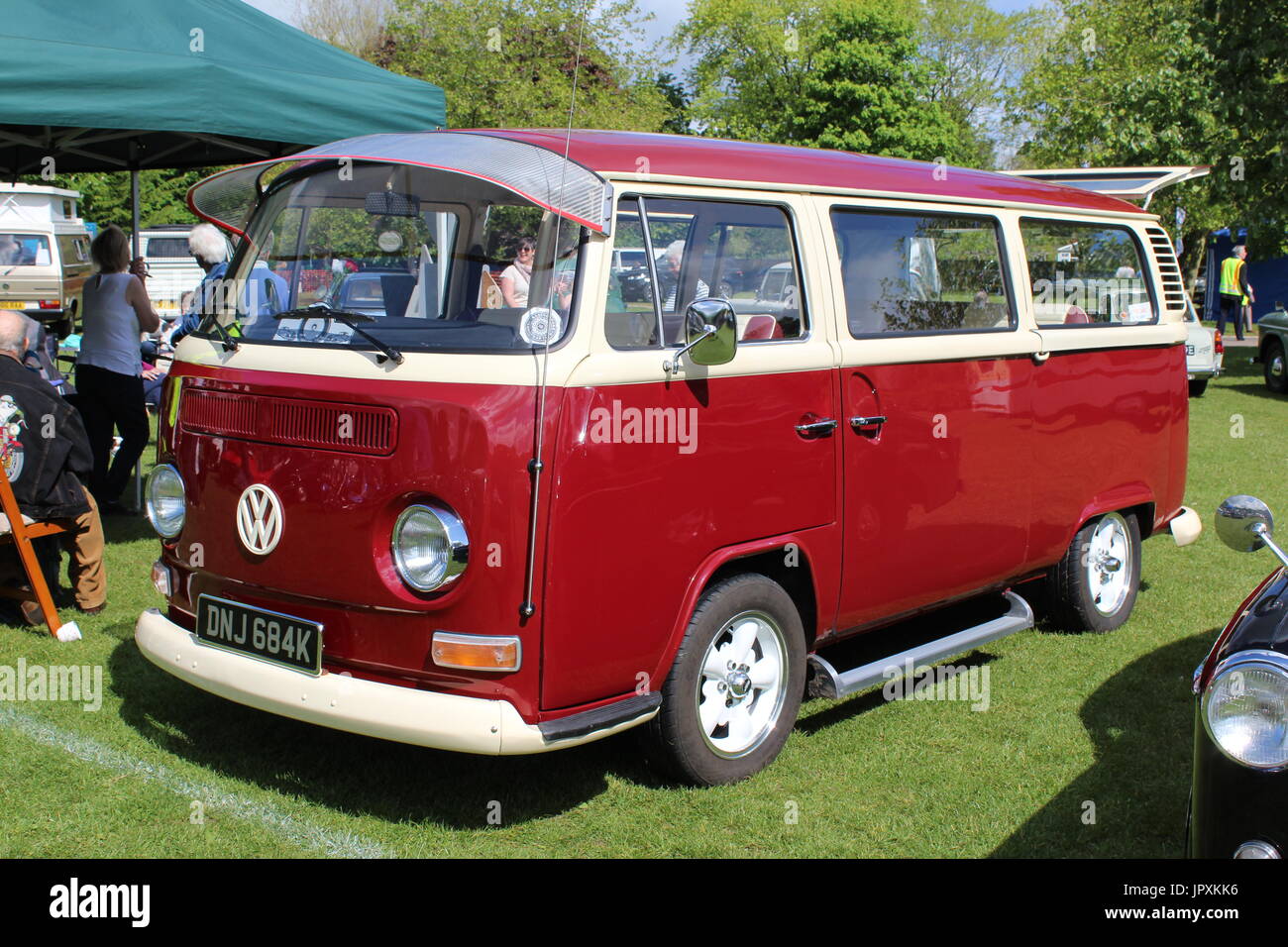Read bus hi-res stock photography and images - Alamy