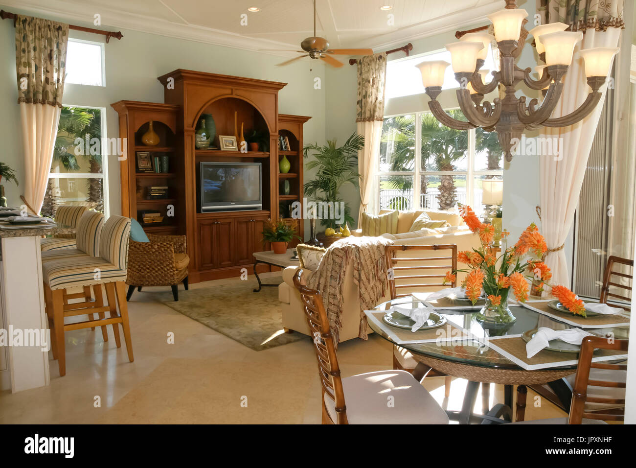 Den Contemporary Family