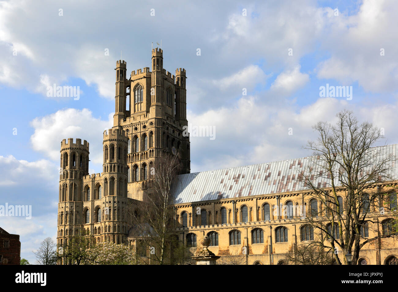 Spring Colours, Ely Cathedral, Ely City, Cambridgeshire, England, UK ...