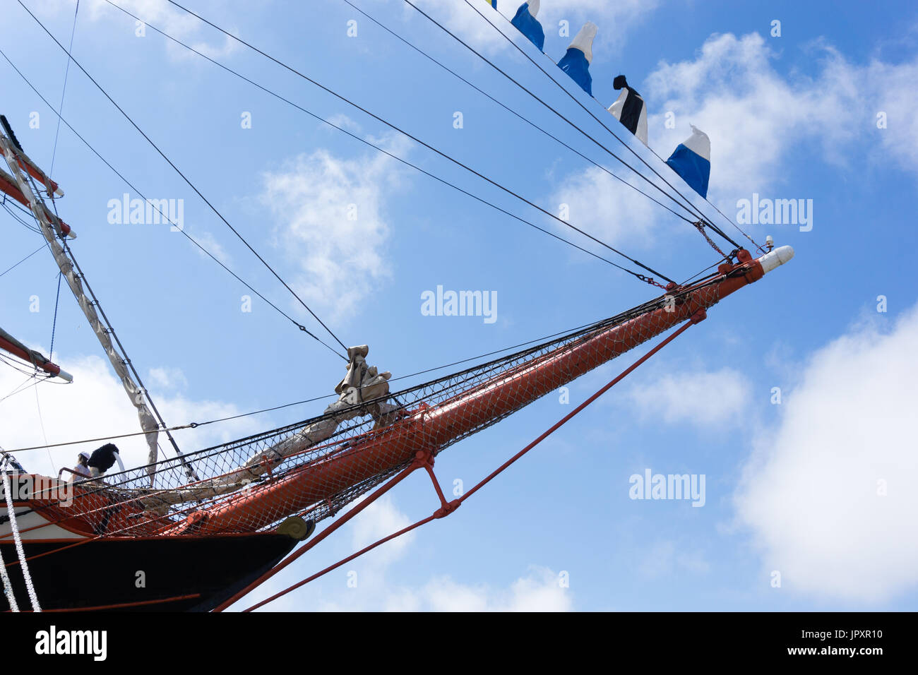 Ship nose hi-res stock photography and images - Alamy