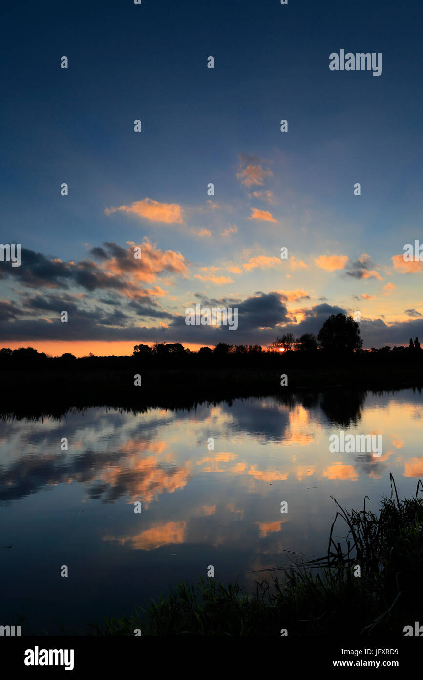 Autumn sunset, river Nene Valley, near Castor village, Cambridgeshire ...