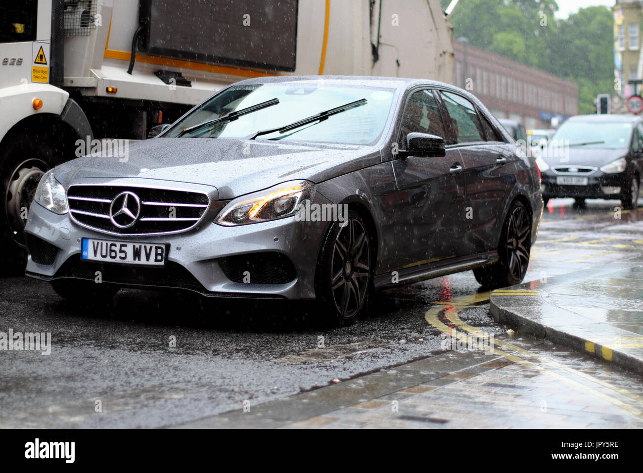 Mercedes in rainy weather hi-res stock photography and images - Alamy
