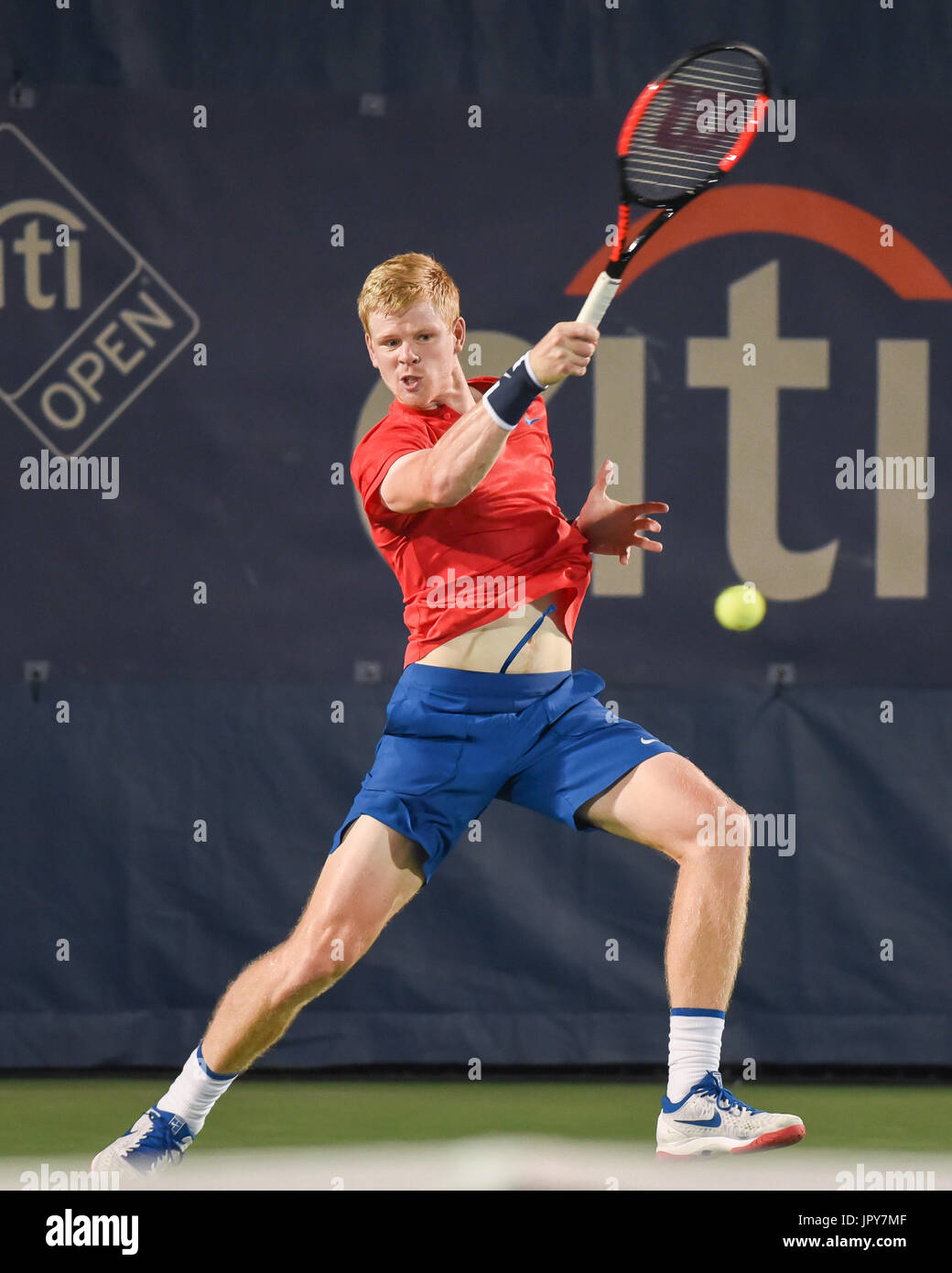 Washington, D.C, USA. 2nd Aug, 2017. KYLE EDMUND hits a forehand during ...