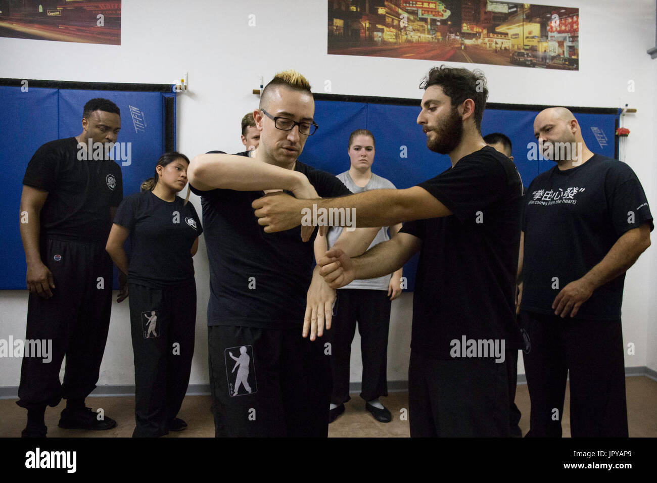 My name is bruce wing hi-res stock photography and images - Alamy